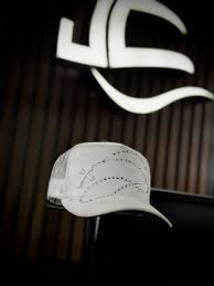 JC CAPS – Thunder Hats